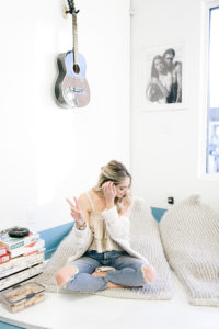 NEUTRAL SPRING OUTFIT, MAKEUP & HAIR EDIT – Beaus and Ashley